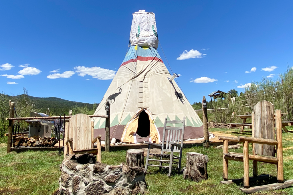Four-person “Elk” Tipi – New Mexico Glamping Tipis